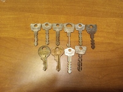 Vintage Master Lock Keys Lot Of 10 Very Old And Very Rare! HTF Lion ...
