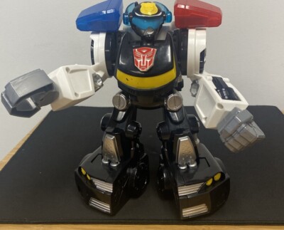 Playskool Transformers Rescue Bots Electronic Chase Police Bot 9 ...