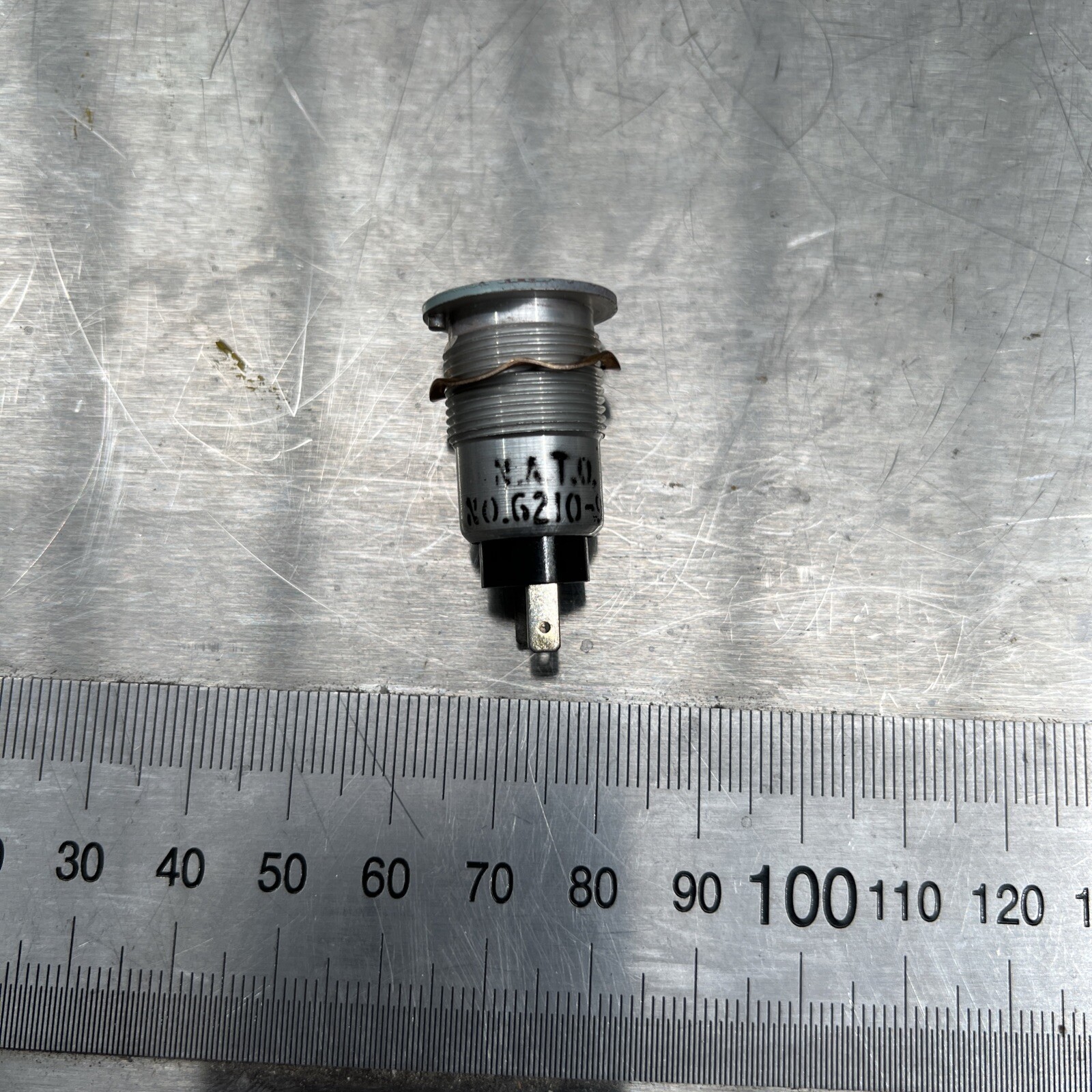 34 x military indicator light nsn 6210-99-580-1731 printed nato on them ...