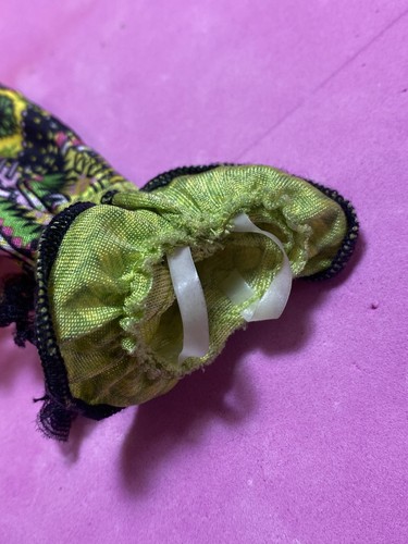 MONSTER HIGH Batsy Claro Doll Earrings Pair , Original Dress Spares ...