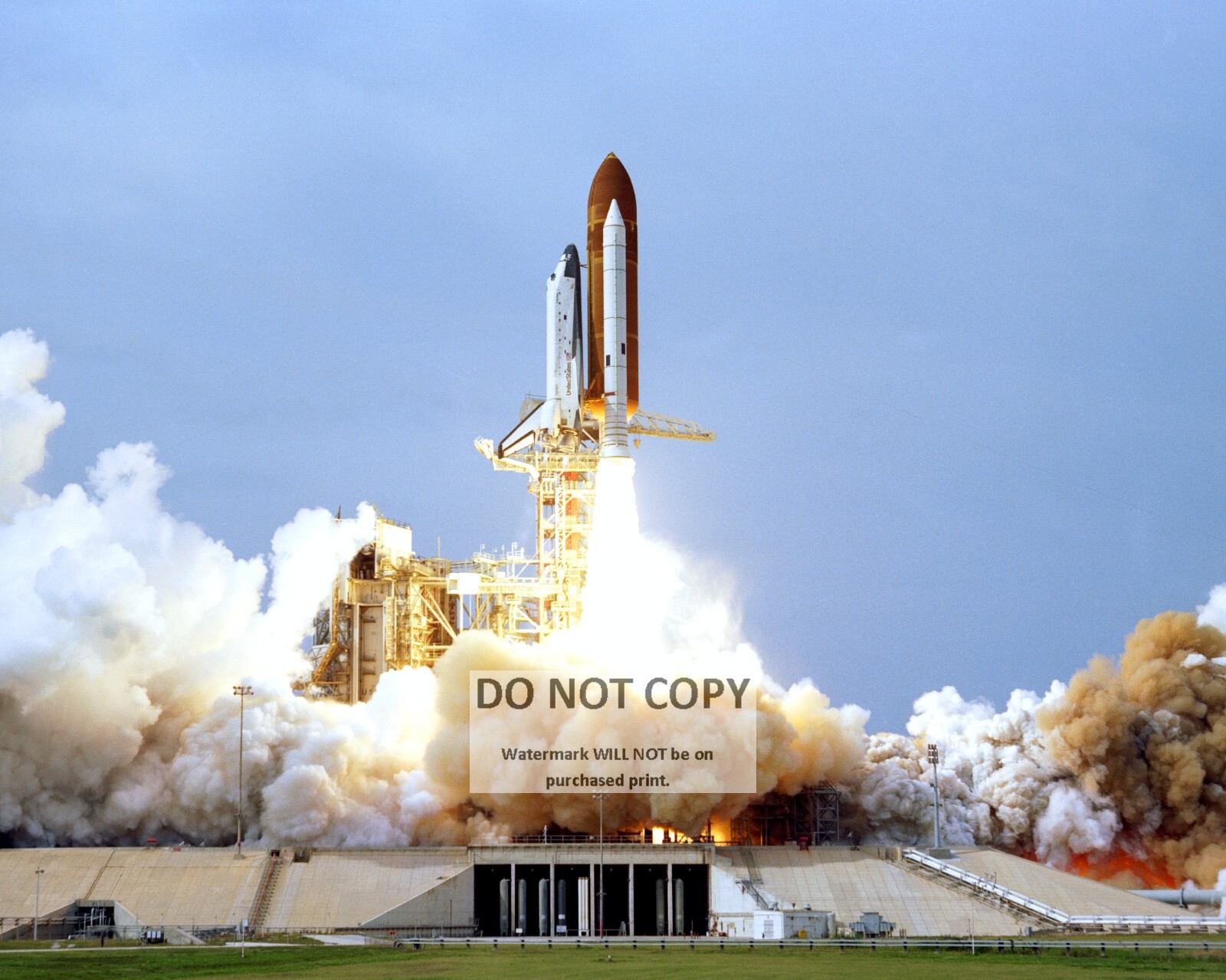 LAUNCH OF SPACE SHUTTLE COLUMBIA ON STS-9 MISSION - 8X10 NASA PHOTO (OP ...