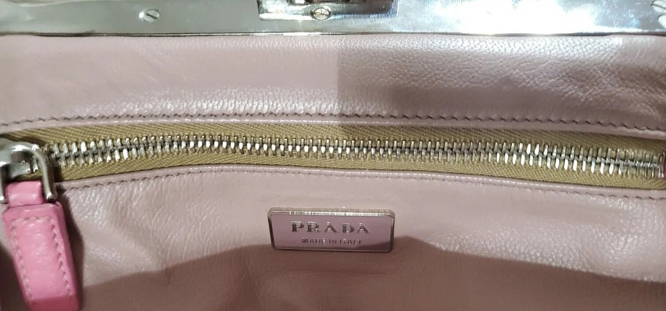Prada Straw Frame Handbag pink new w/tags, auth card & dust bag! Very ...