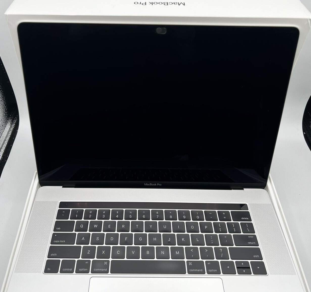 ⭐️ Apple MacBook Pro 15" 2.6GHz Core i7 256GB SSD 16GB A1707 2016 ...