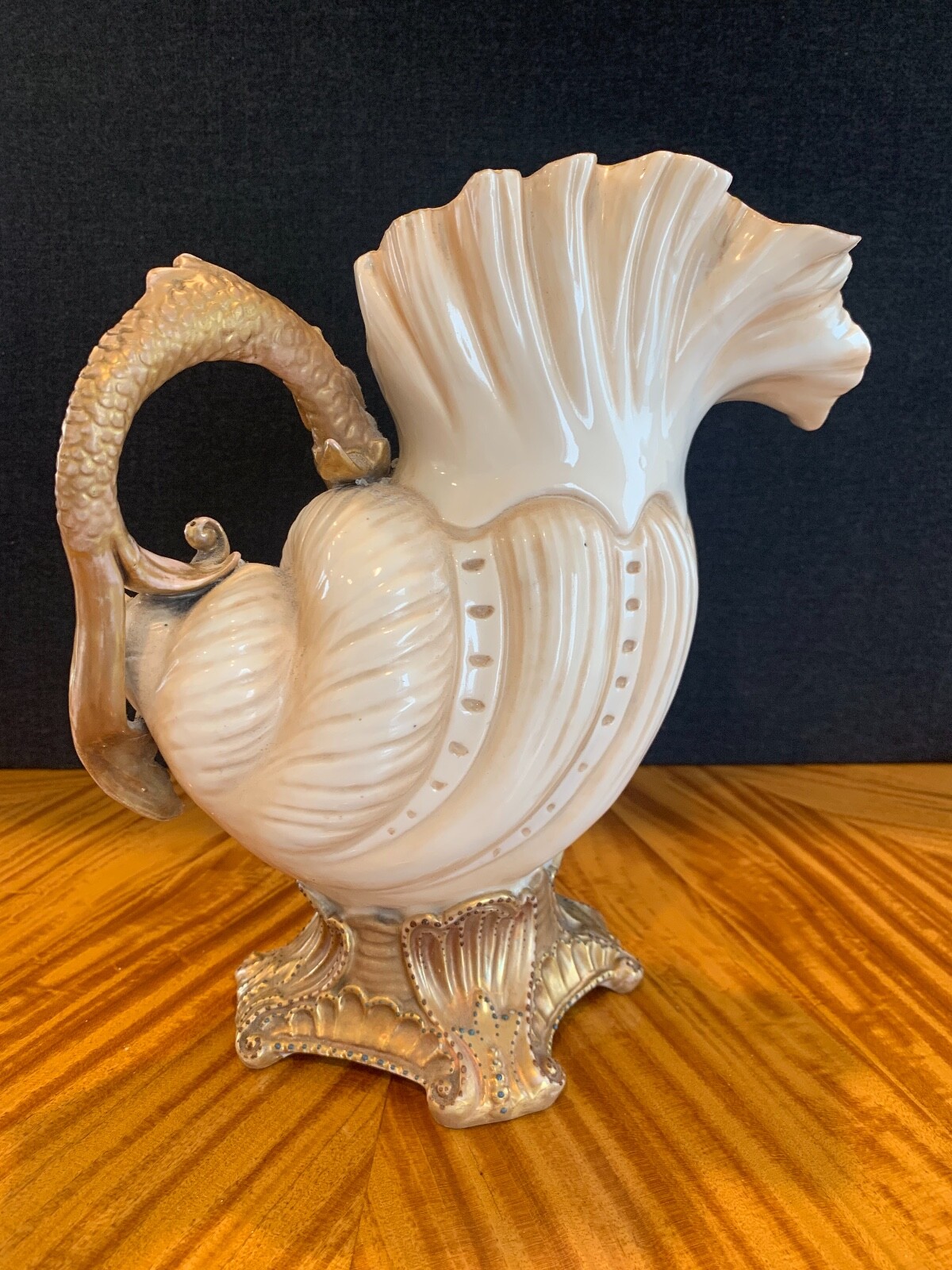 BEAUTIFUL SCARCE ANTIQUE RUDOLSTADT WORKS CONCH SHELL VASE WITH DOLPHIN ...