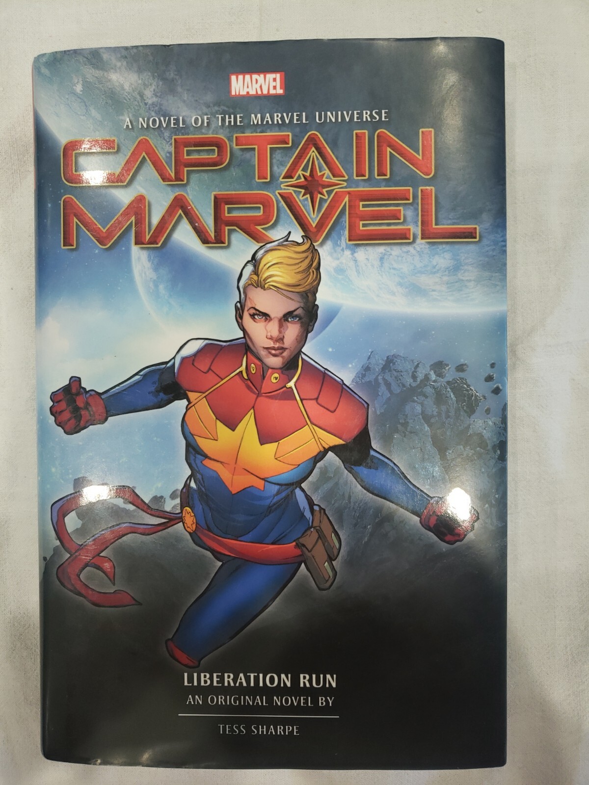 Captain Marvel: Liberation Run : A Novel of the Marvel Universe by Tess ...