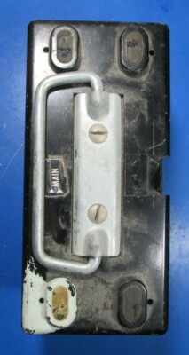 Fuse Blocks & Holders - Pull Out Fuse Block