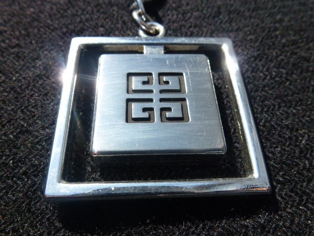 [! At that time! ] Nissan Laurel Givenchy Genuine Key Chain C30 C130 ...