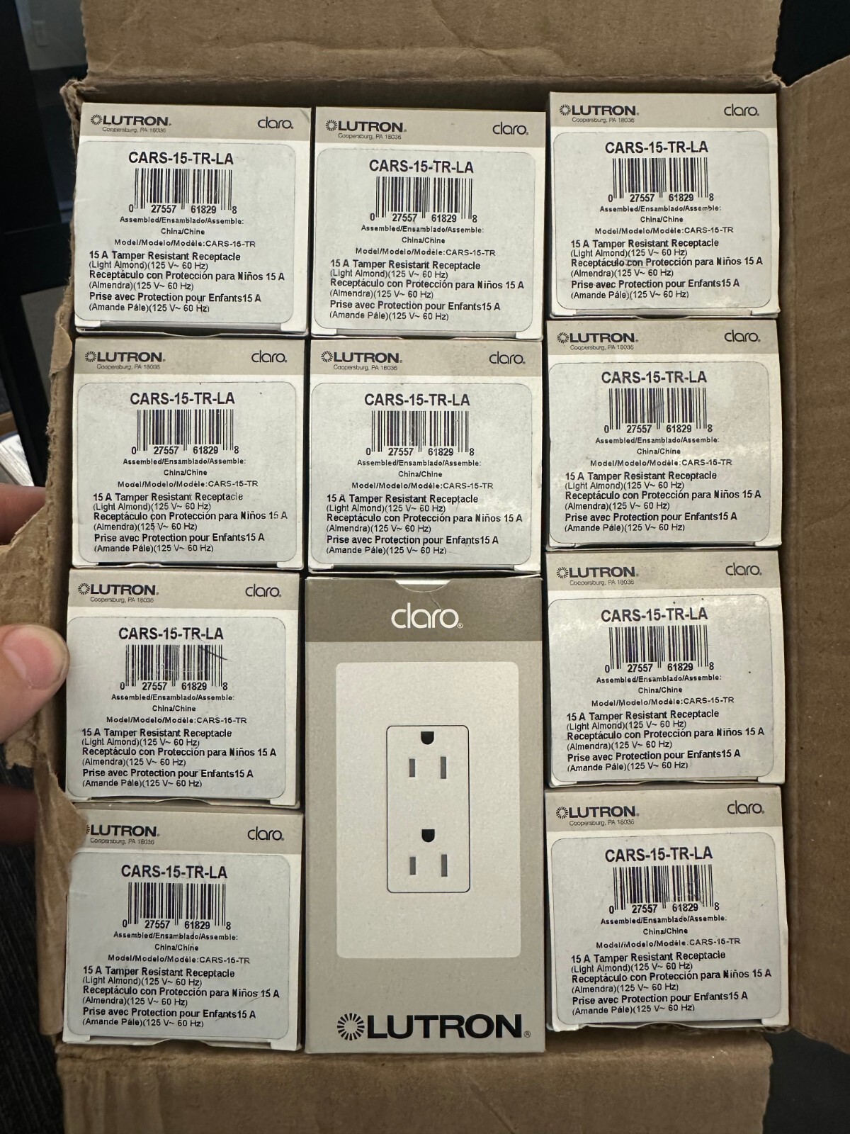 Lutron CARS-15-TR-LA (Light Almond Gloss) Electrical Socket Receptacle ...