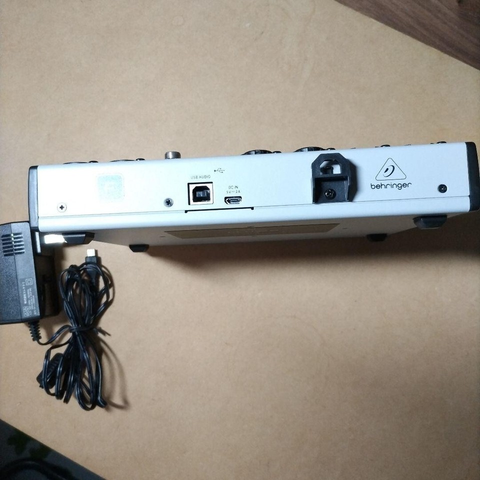 Near Mint Behringer FLOW8 Digital Mixer Bluetooth USB Multi Channel ...