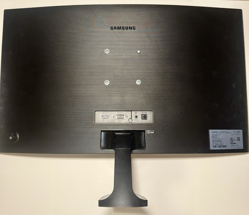 Samsung 27" Curved Monitor CF390 Series HDMI. W/Desk Mount Arm. See ...