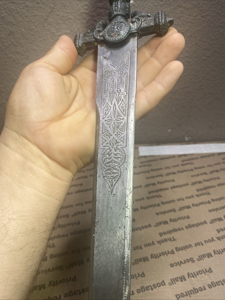 Vtg SPANISH TOLEDO SWORD DAGGER Made in SPAIN 17” Length ENGRAVED ...