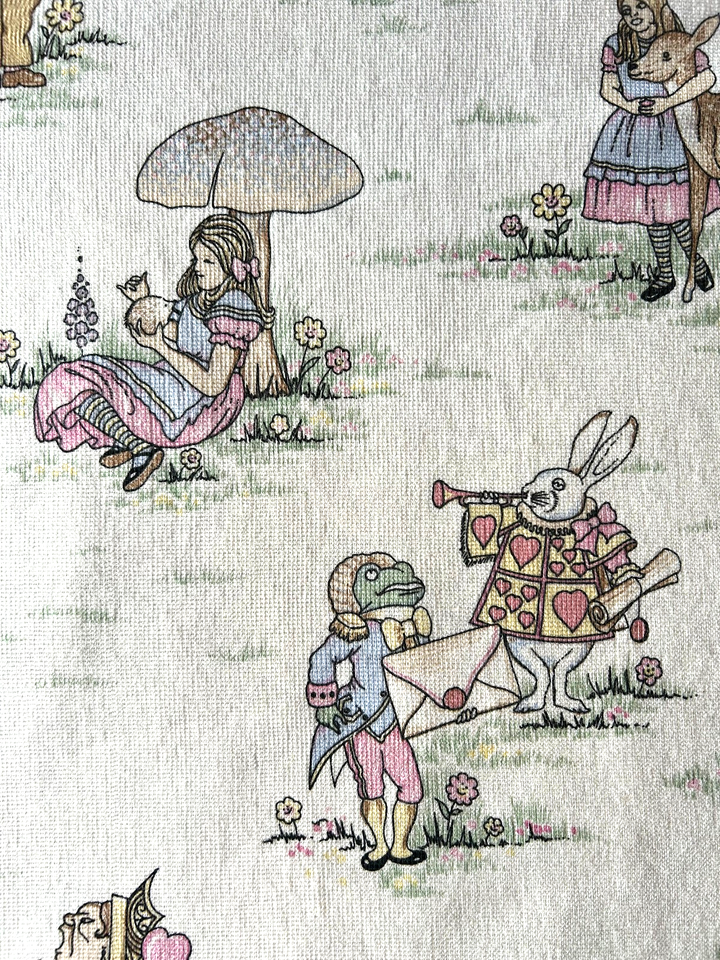 Vintage Alice in Wonderland Fabric Remnant 45" x 24" -Mad Hatter Queen ...