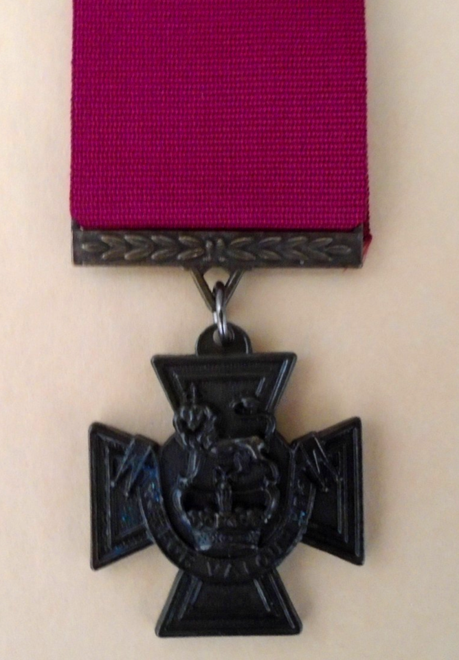VC, THE VICTORIA CROSS FULL SIZE MEDAL & RIBBON REPRODUCTION/COPY | eBay UK