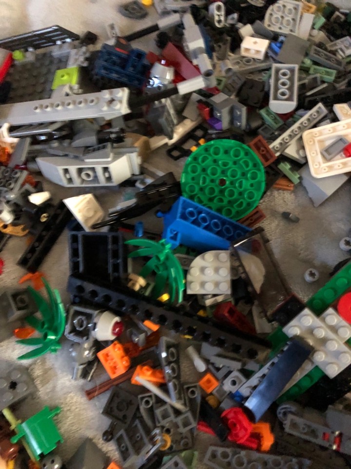 Lego Mixed Bulk - DC, Star Wars, Mini-figures, Incomplete Sets, Parts ...