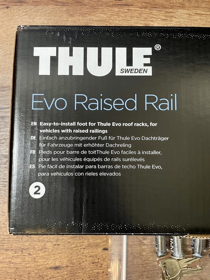 Thule Evo Raised Rail Foot Pack 710405 + Thule Metal Lock Set (Bundle ...