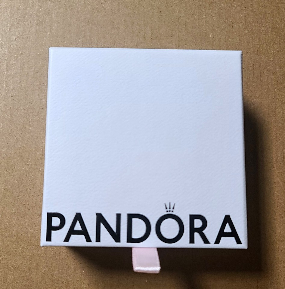 NEW Authentic PANDORA Sparkling Red Heart Pendant Collier Necklace ...