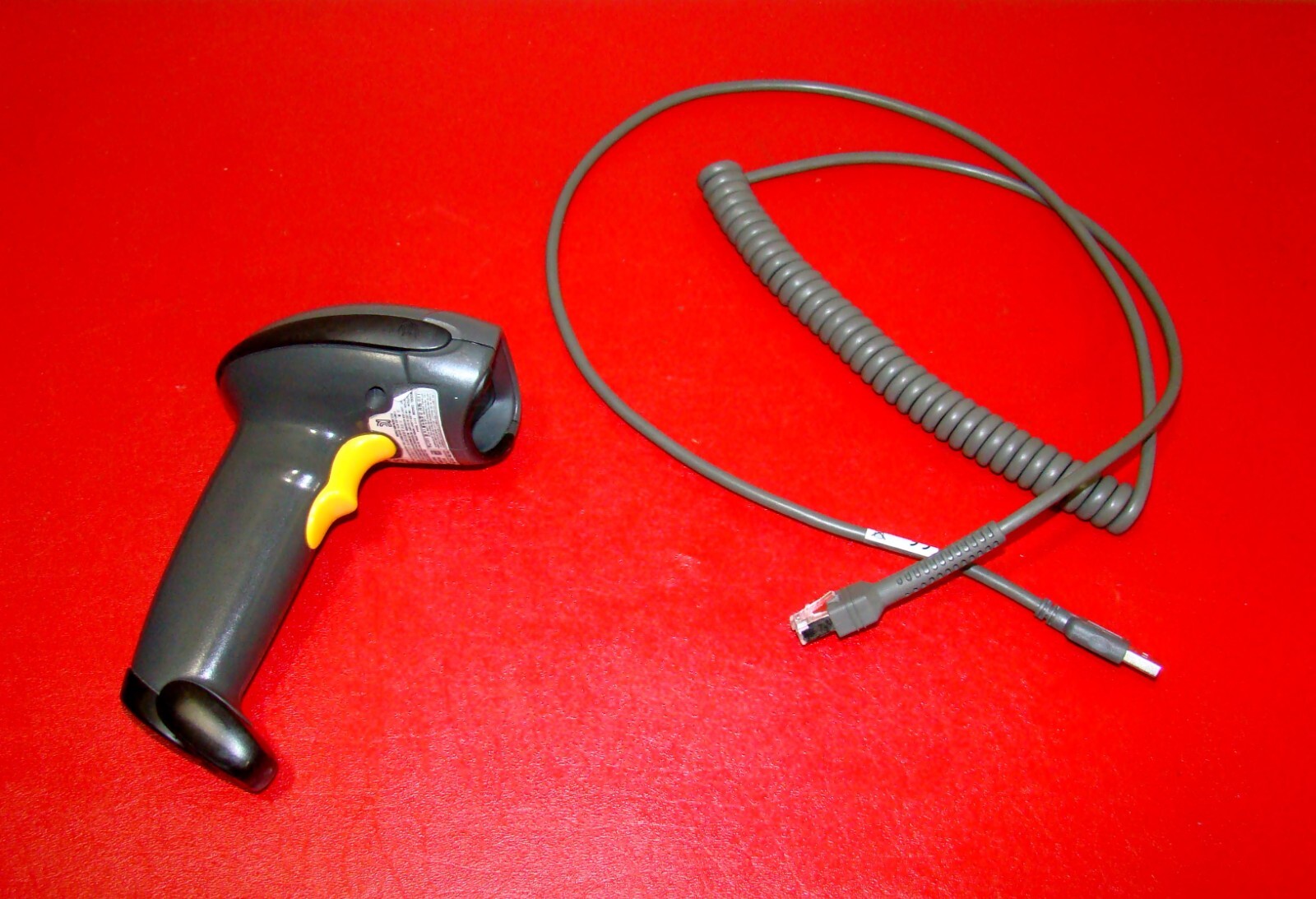 Motorola DS4208-SR00007WR Handheld USB Barcode Scanner with USB Cable ...