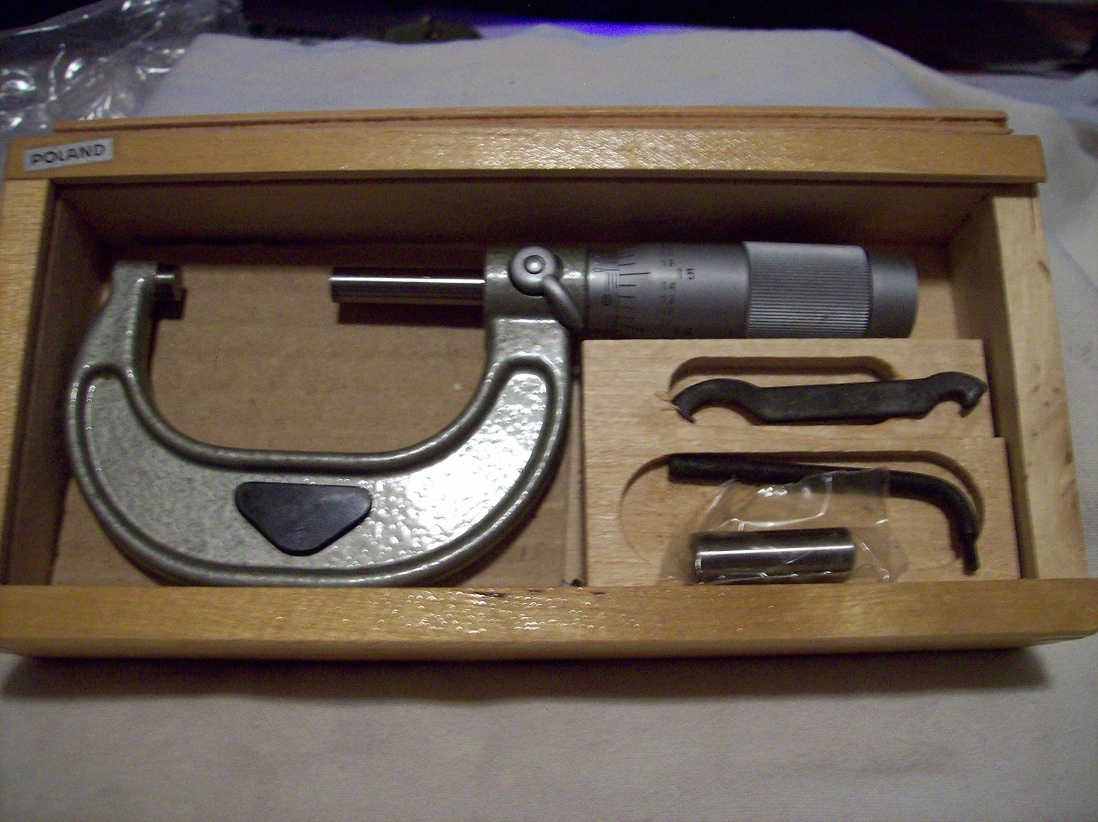Vintage VIS Poland Micrometer Caliper Gauge .001 with Wood Box | eBay