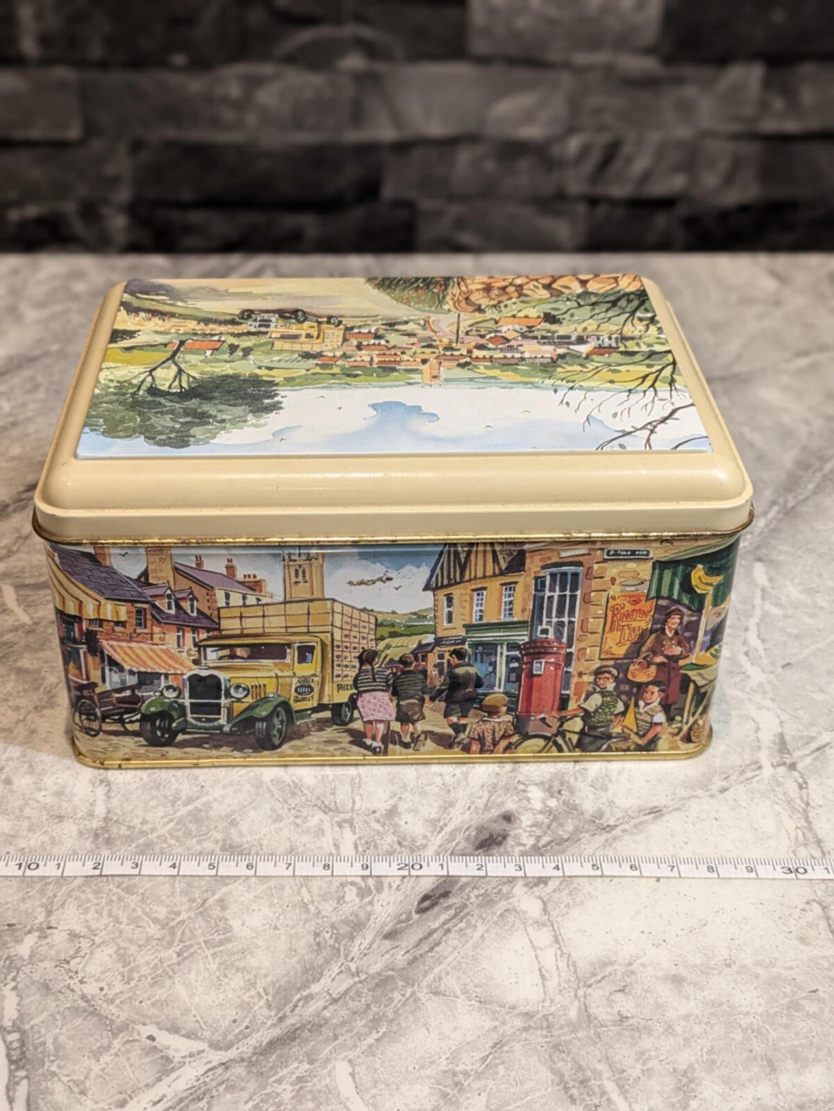 Ringtons Limited Vintage Biscuit Tin Made In Byker Newcastle Upon Tyne ...