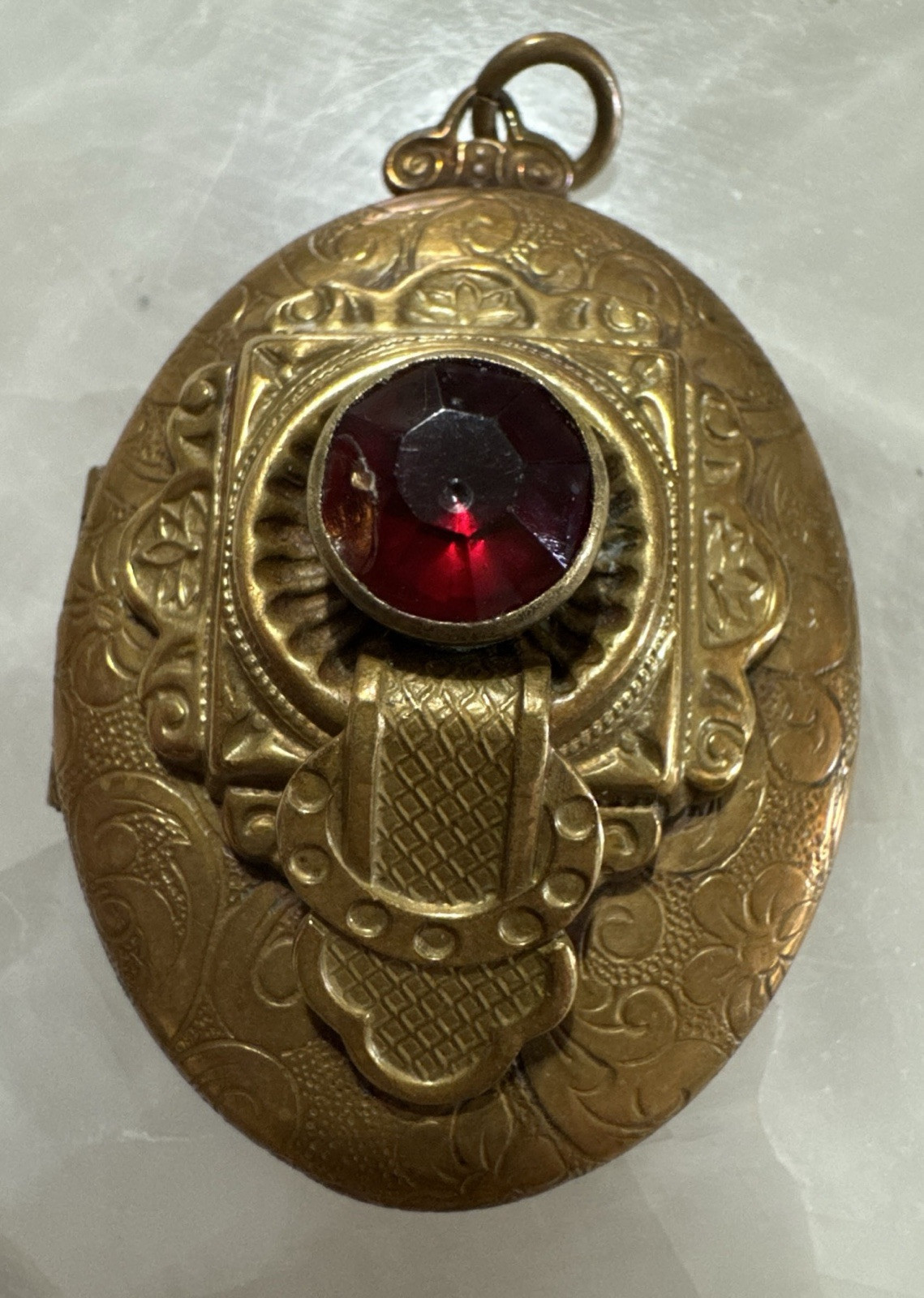 Antique Victorian Aesthetic Revival Locket Picture Pe… - Gem