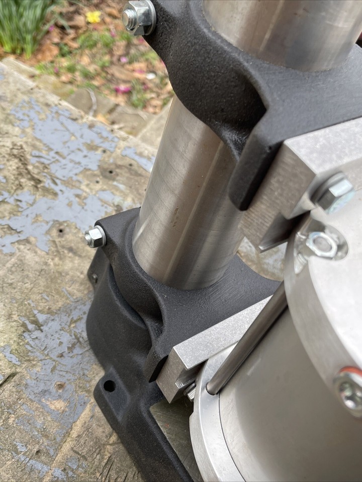 Air-Mite AP19 Bench Top Pneumatic Air Arbor Press, 3” Stroke, Single ...