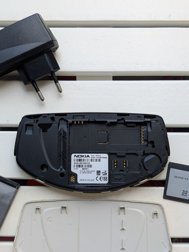 Vintage Nokia N-Gage Console/Phone First Edition - Unlocked Full ...