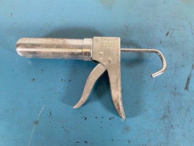 Guns & Dispensers - Semco Sealant Gun