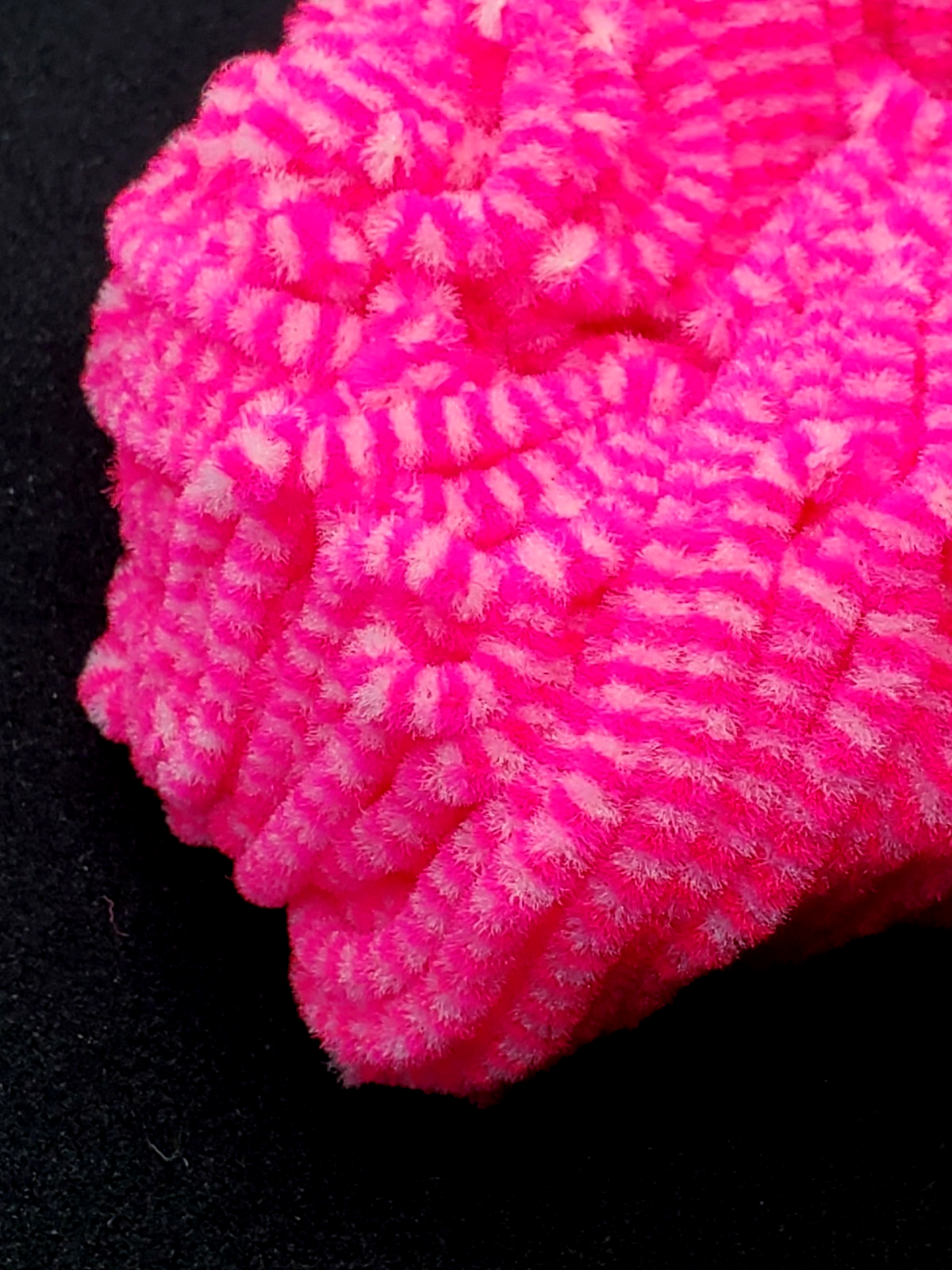 FL. HOT PINK & FL. WHITE Variegated Nylon Chenille Fly Tying 4 Yds Sz ...