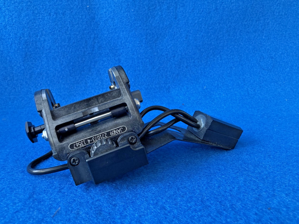 USED ANVIS NIGHT VISION NVG OFF SET SIDECAR MOUNT FLIGHT HELMET HGU 56 ...