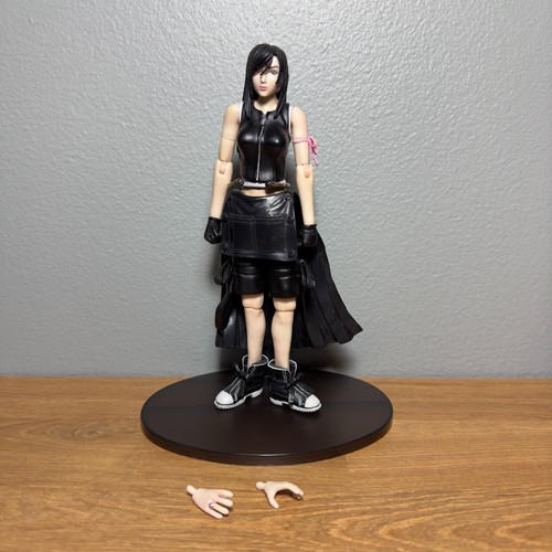 Final Fantasy VII Advent Children No. 1 Play Arts Tifa Lockhart 7 ...