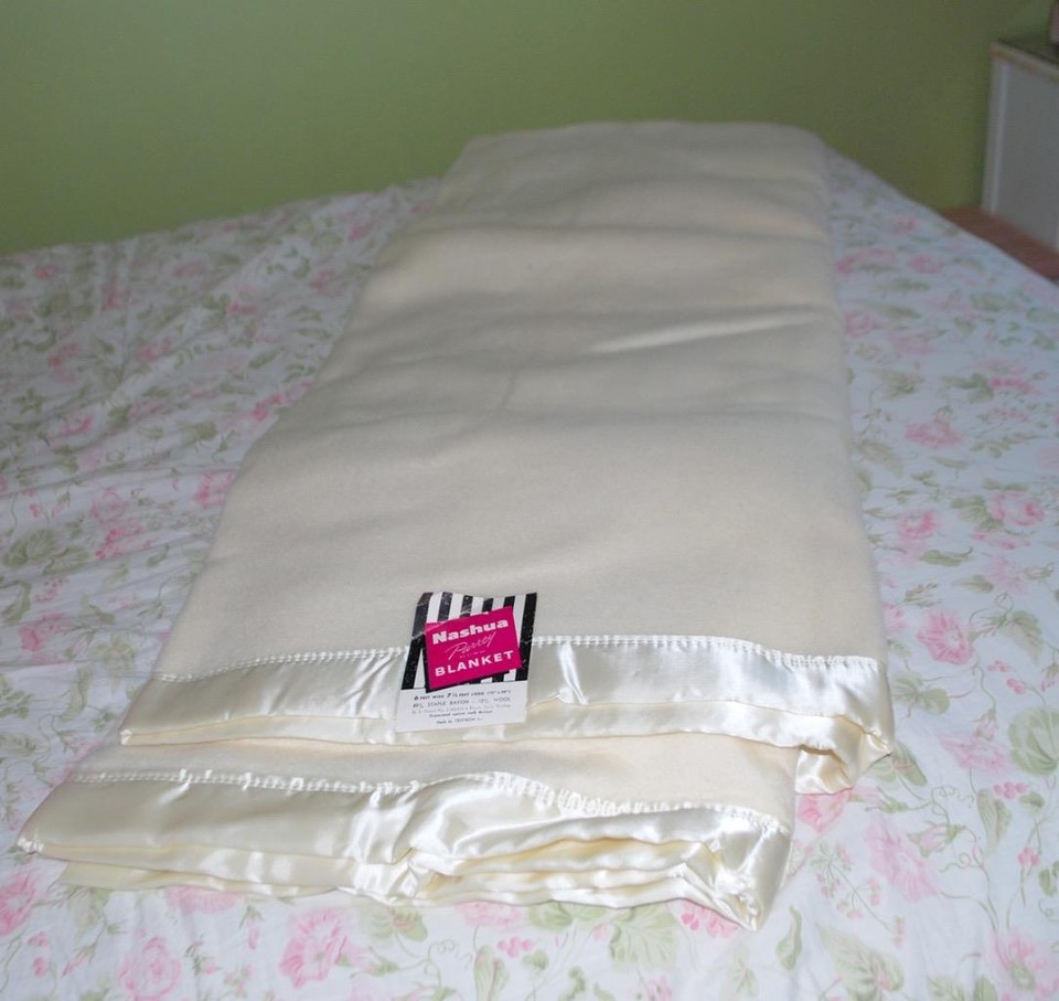 NOS NASHUA PURREY CAMP BLANKET SATIN BINDING 72X90 CREAMY WHITE | eBay
