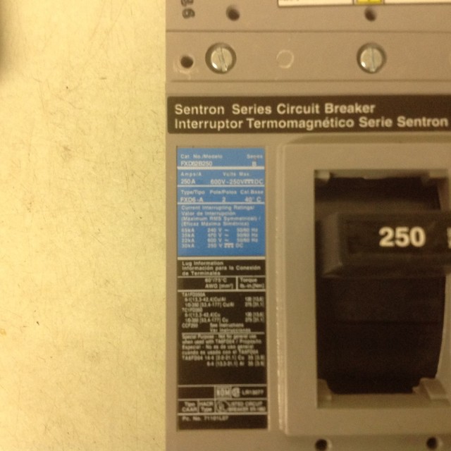 Siemens FXD FXD62B250 2 Pole 250 Amp 600v Circuit Breaker for sale ...