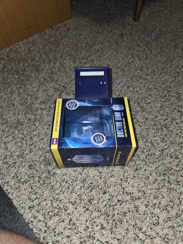 Doctor Who - Tardis Projection Alarm Clock - 11th Doctor Era 2009 | eBay