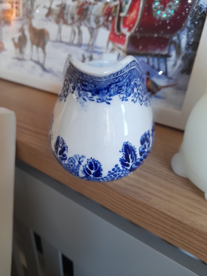 Willow Pattern Sauce Jug Custard Gravy Old Porcelain Pre 1920 Vgc Wood ...