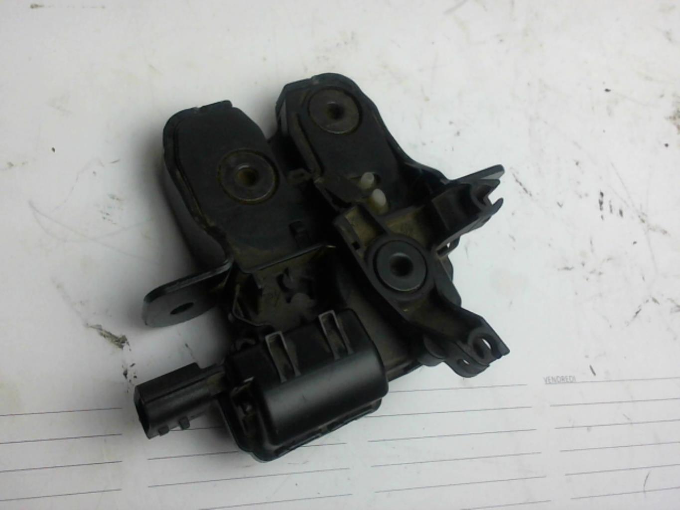 Serrure de hayon DACIA DUSTER 1 656010017R | eBay