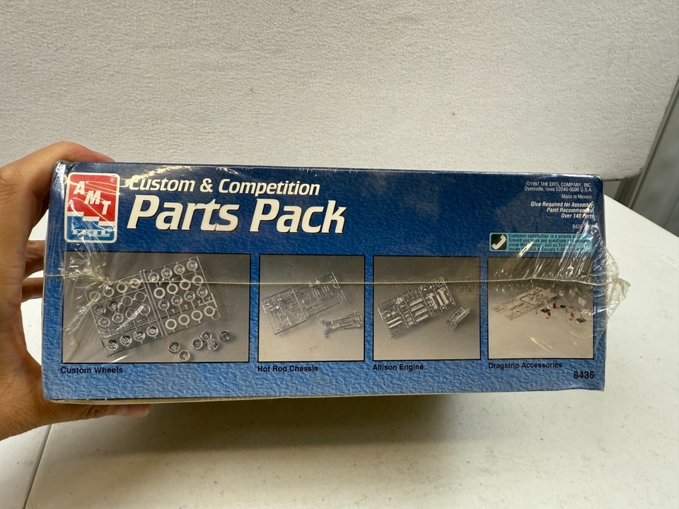 AMT Ertl Custom Competition Parts Pack 125 Scale Model Kit Vintage 1997 ...
