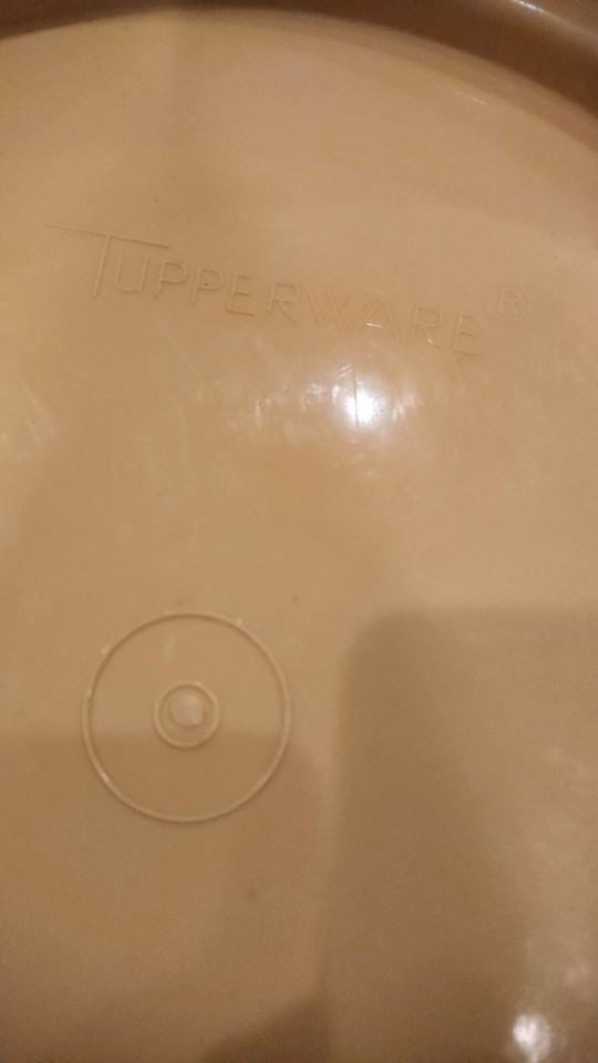 Vintage Tupperware Large Cake Keeper Carrier 684 Holiday Christmas ...