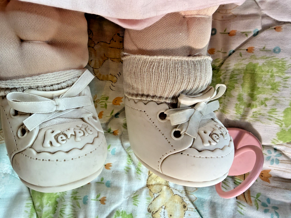 VINTAGE KEWPIE BABIES DOLL 16" SOFT BODY ROSE ART GIGGLES 1995 | eBay