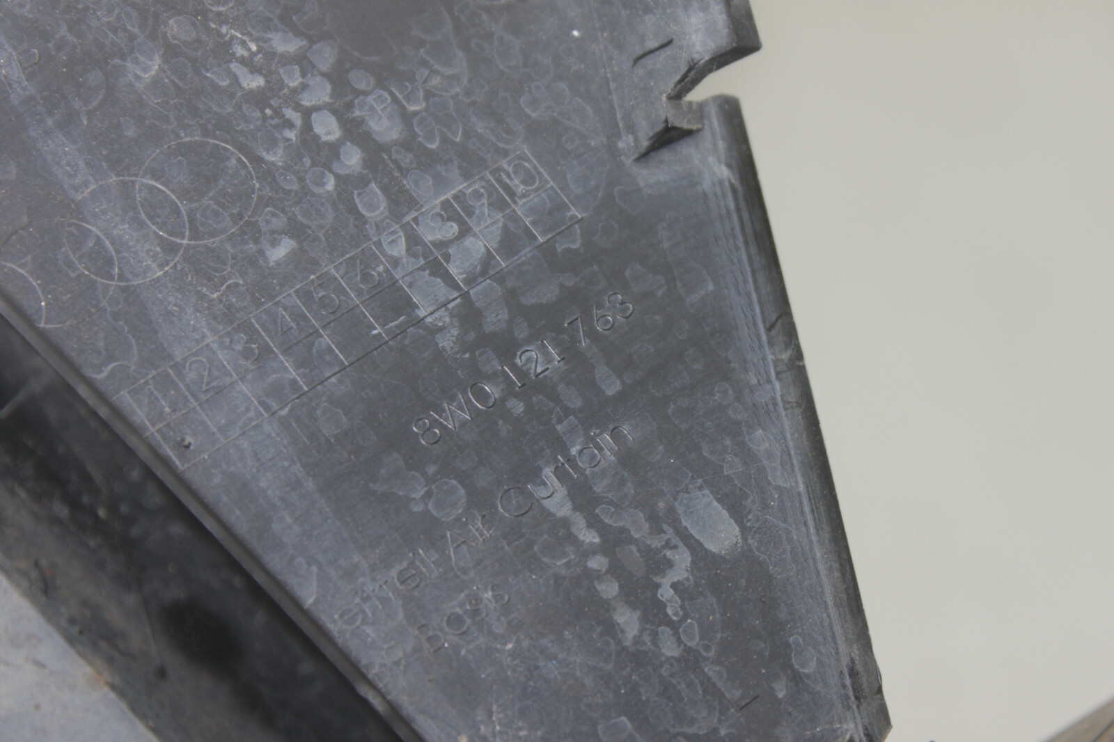 #13078 Audi A4 B9 2018 LHD (USA ) 2.0 FSI Front Bumper Left Air Guide ...