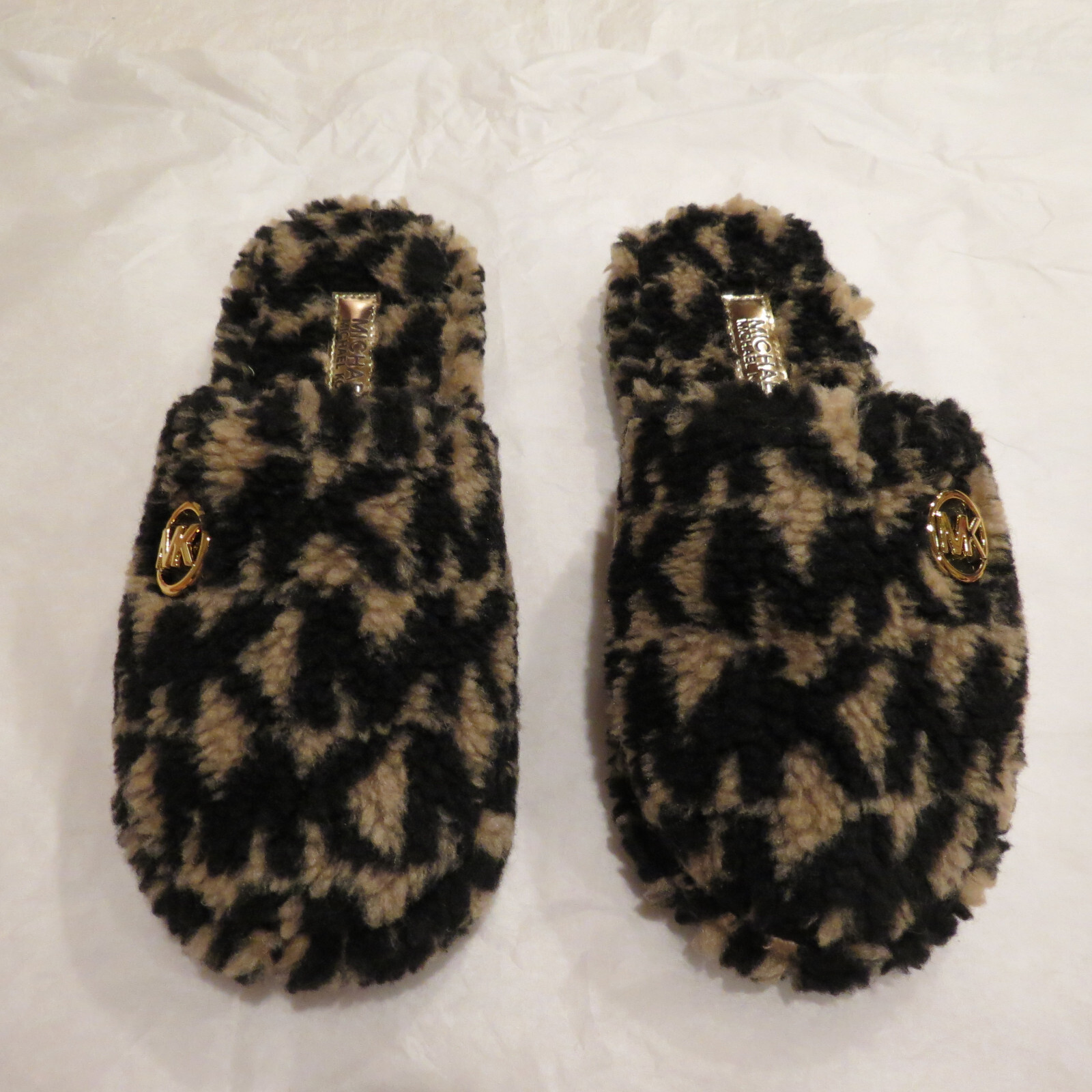 Michael Kors Alexis Closed Toe MK Jacquard Faux Sherpa Slippers 7 ...