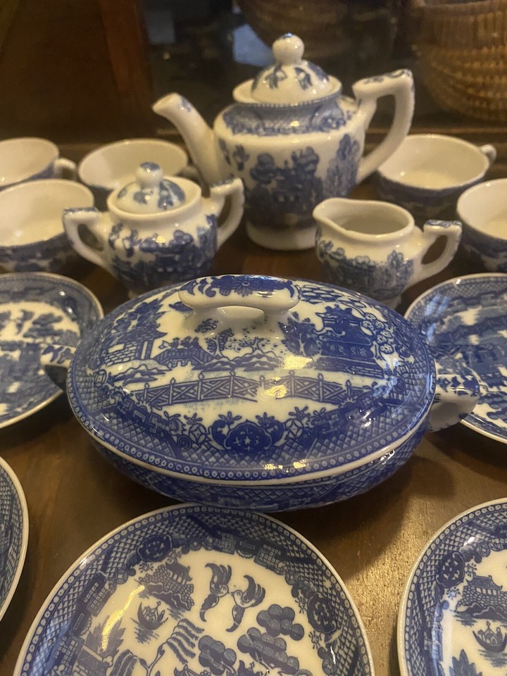 ANTIQUE BLUE WILLOW CHILD'S TEA SET 22 Piece Japan Antique | eBay