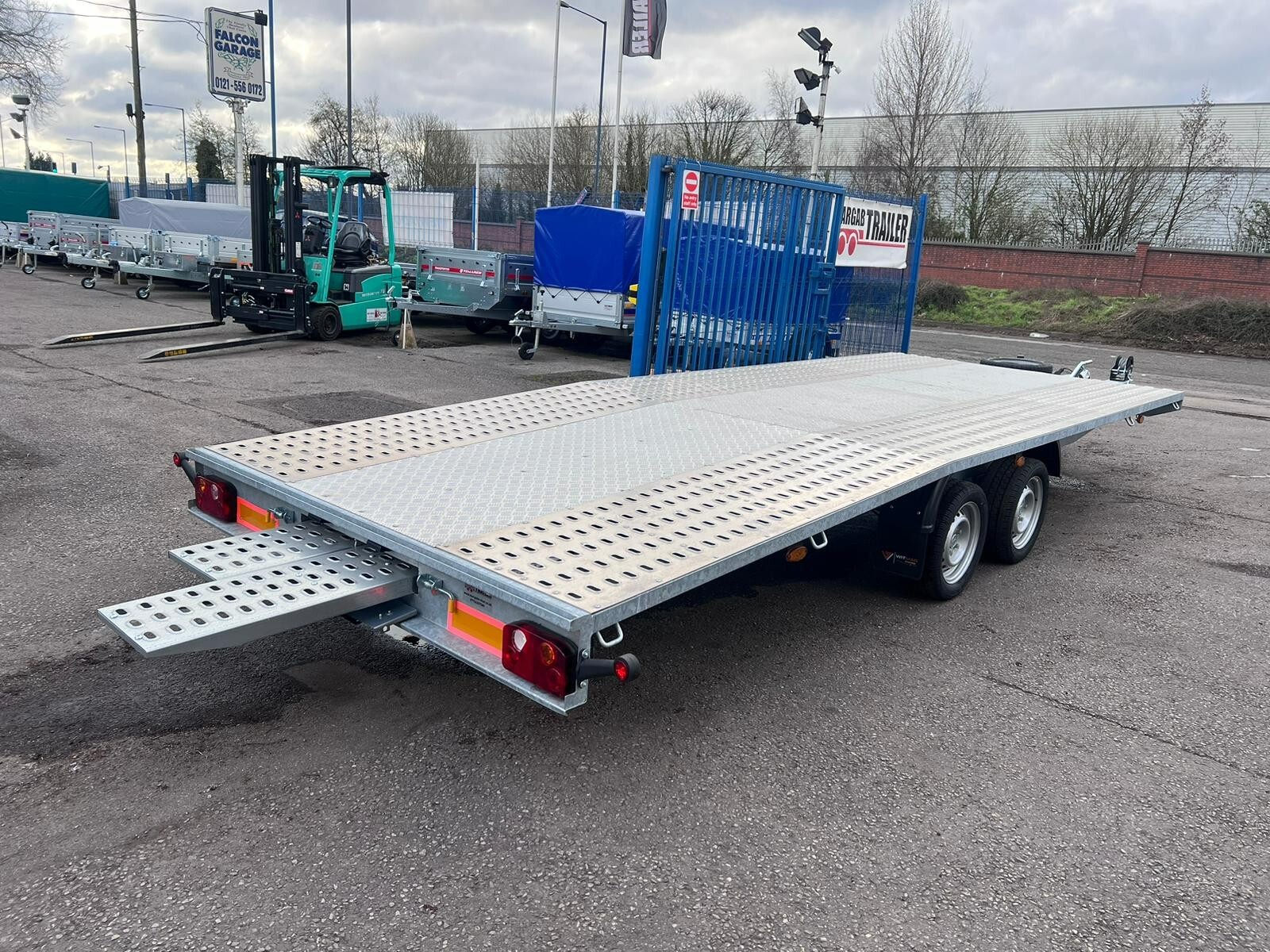 Car Transporter Trailer Beaver Tail TWIN Axle 5.5m x 2.1m 18.3ft x 6 ...