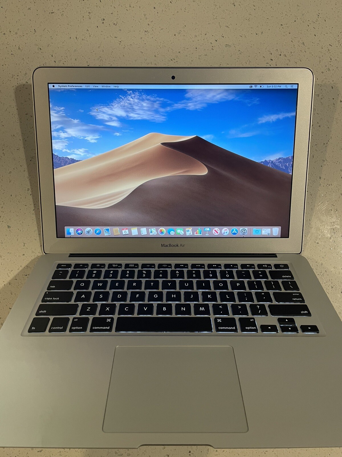 Apple MacBook Air 13.3 in (256GB SSD, Intel Core i5 5th. Gen., 1.6GHz ...