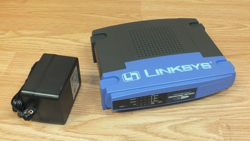 Linksys EtherFast 100 Mbps 4-Port 10/100 Wired Cable/DSL Router BEFSR41 ...