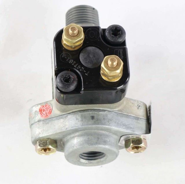 New 228165 Bendix Double Check & Stop Light Switch | eBay