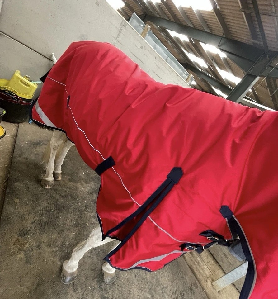 BRAND NEW Turnout Rug with Neck Red High Vis - 6ft 9inch - FREE UK P&P ...
