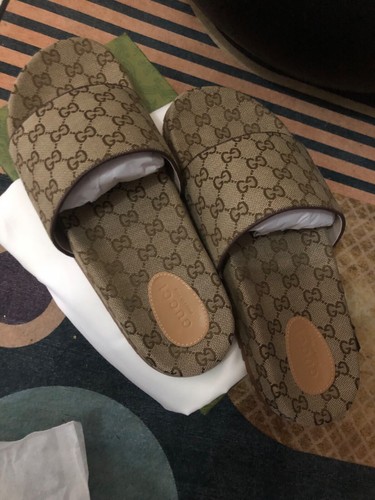 MEN'S GG CANVAS SLIDE SANDAL Size 9.5 | eBay
