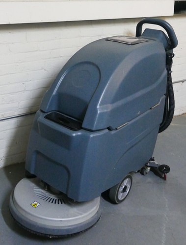 CleanHound 20 Automatic Floor Scrubber (Battery Powered) w Pad Holder ...