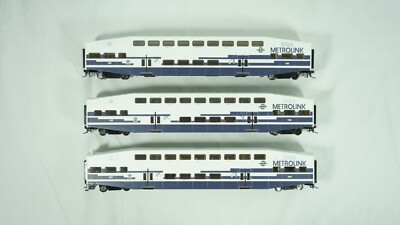 Athearn RTR HO Scale Metroliner Bombardier Coach Passenger Set 2580 NEW ...