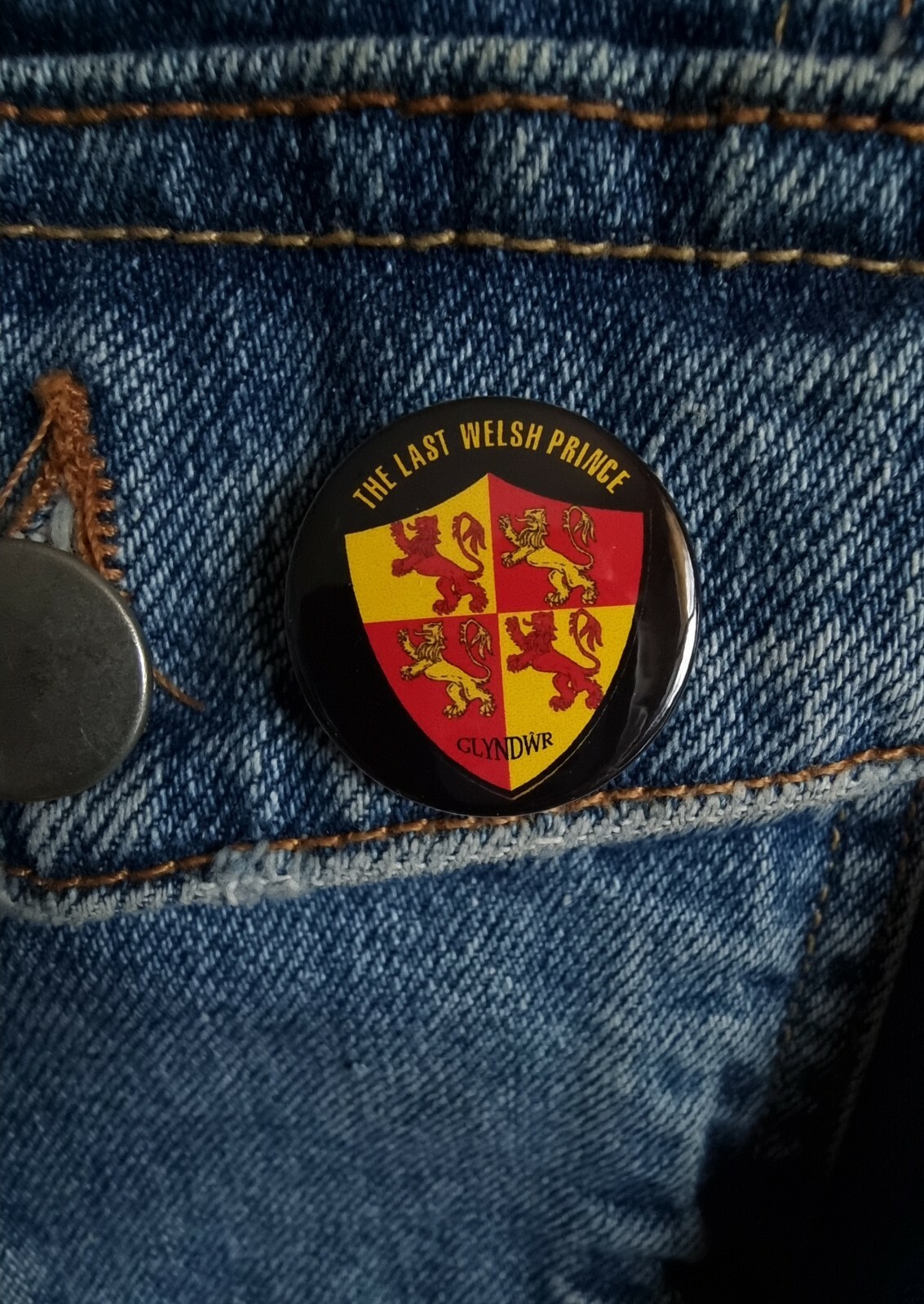 Owain Glyndwr Banner - The Last Welsh Prince- Small Button Badge - 25mm ...